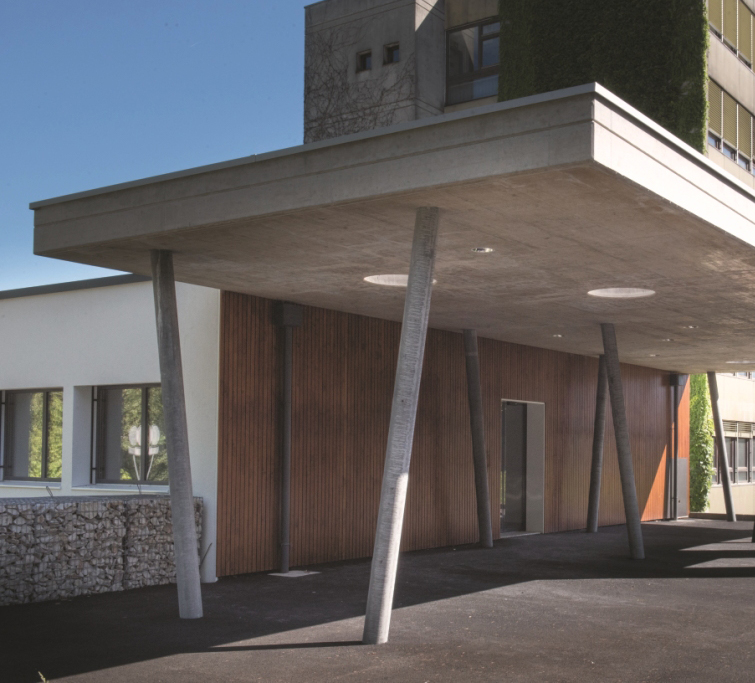 Première suisse : les HUG ouvrent un service d'urgences gériatriques - HUG